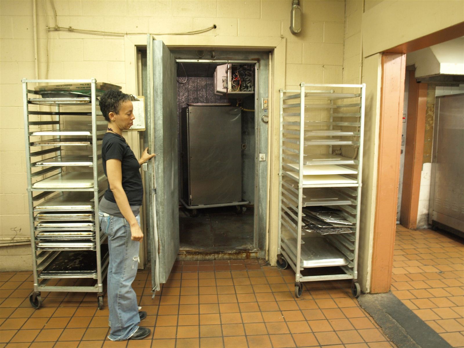 Locations Hub - Lumpkins BBQ Restaurant