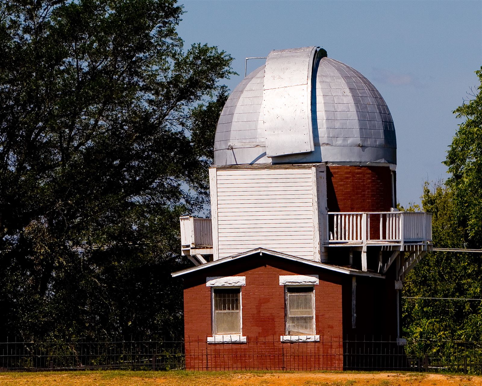 Locations Hub - James Observatory