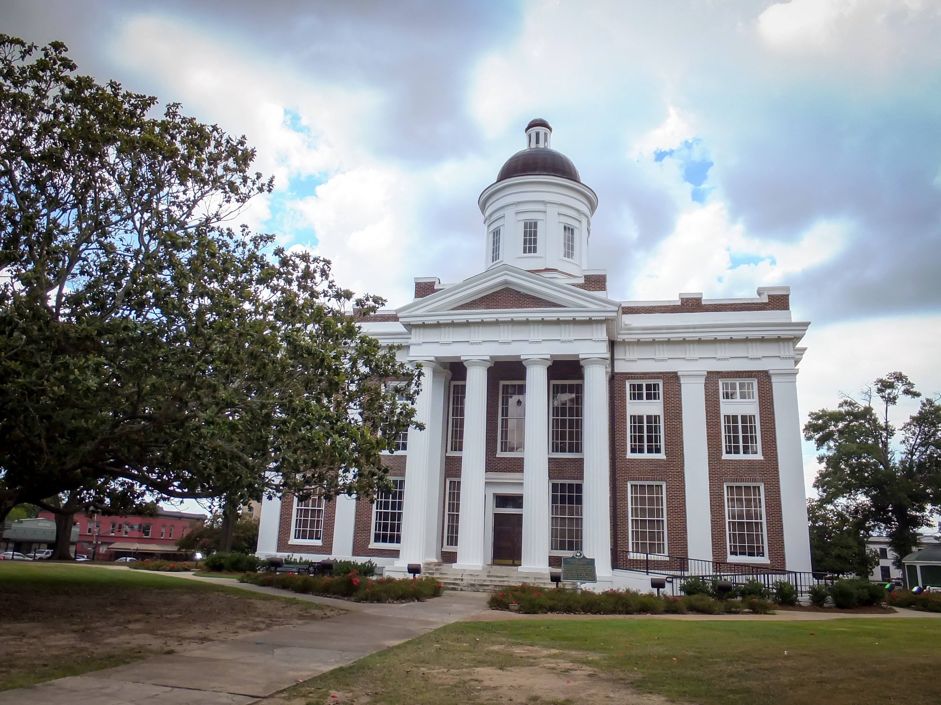 Locations Hub - Madison County Courthouse - Canton