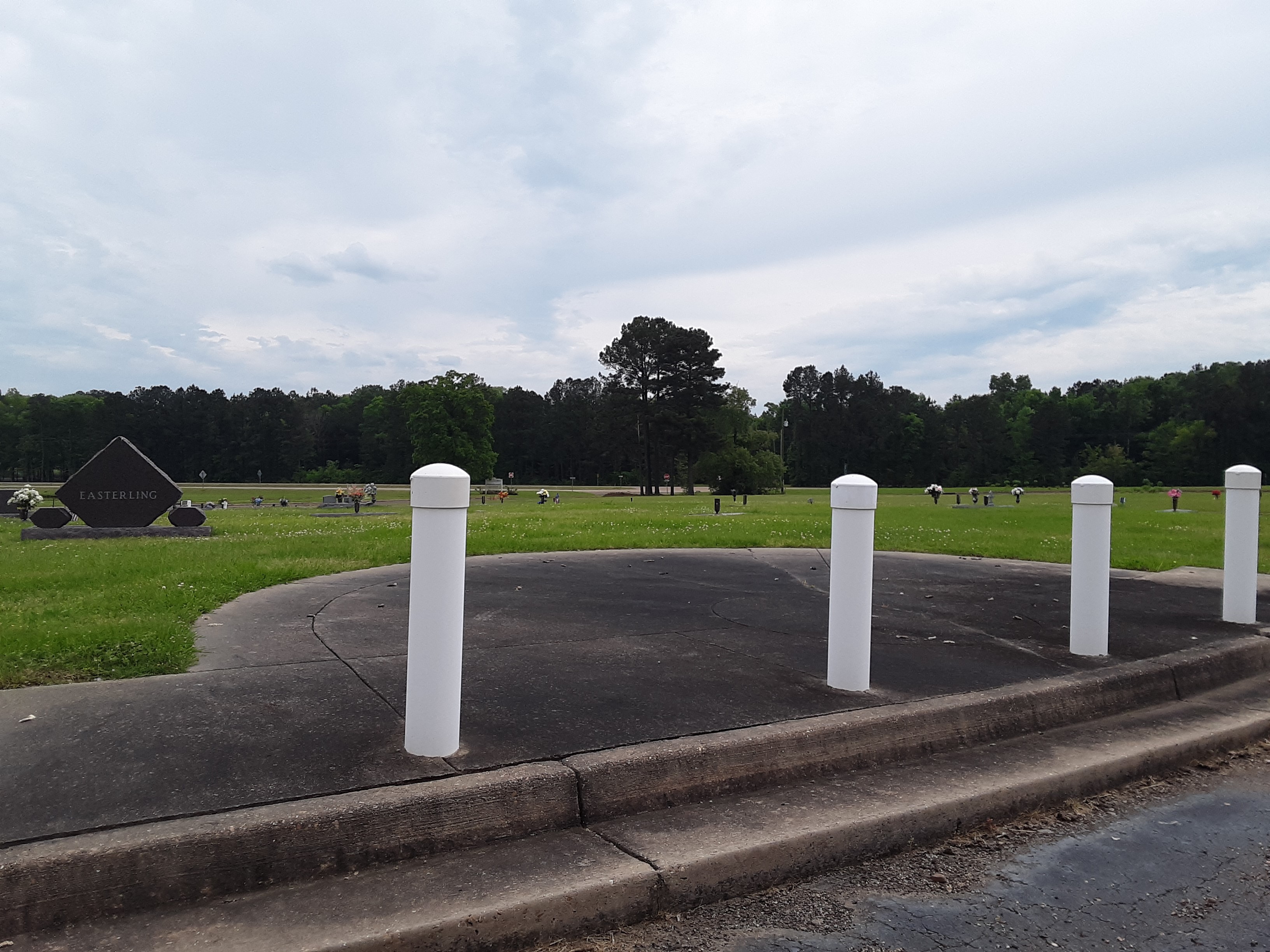 Locations Hub - Lakeland Place Garden Park Cemetery