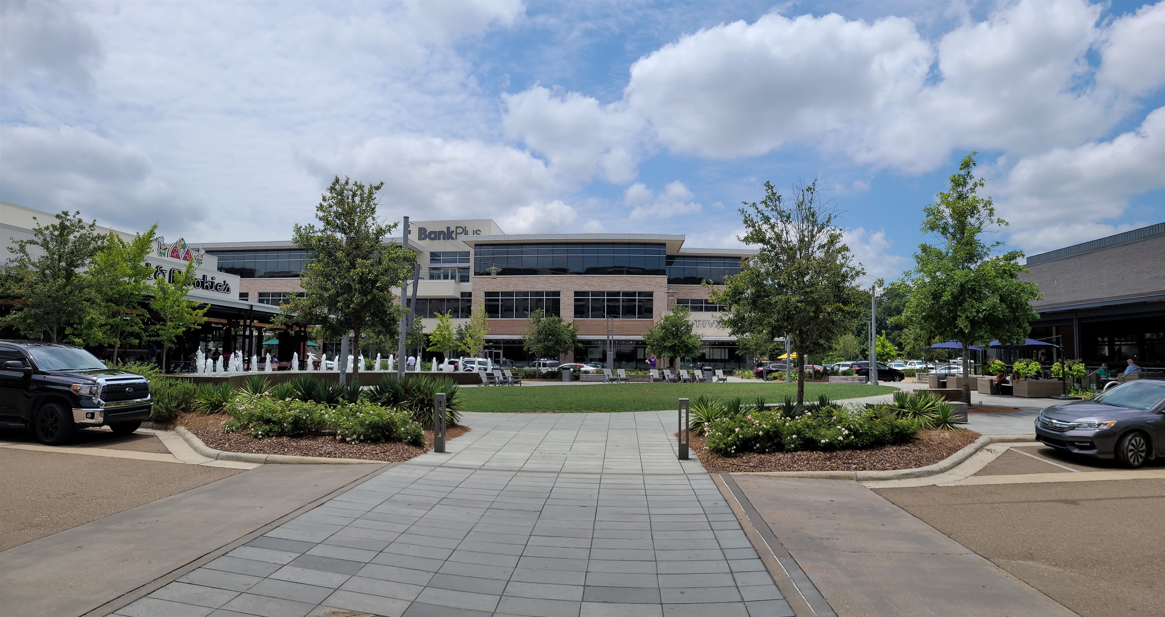 Locations Hub - District at Eastover