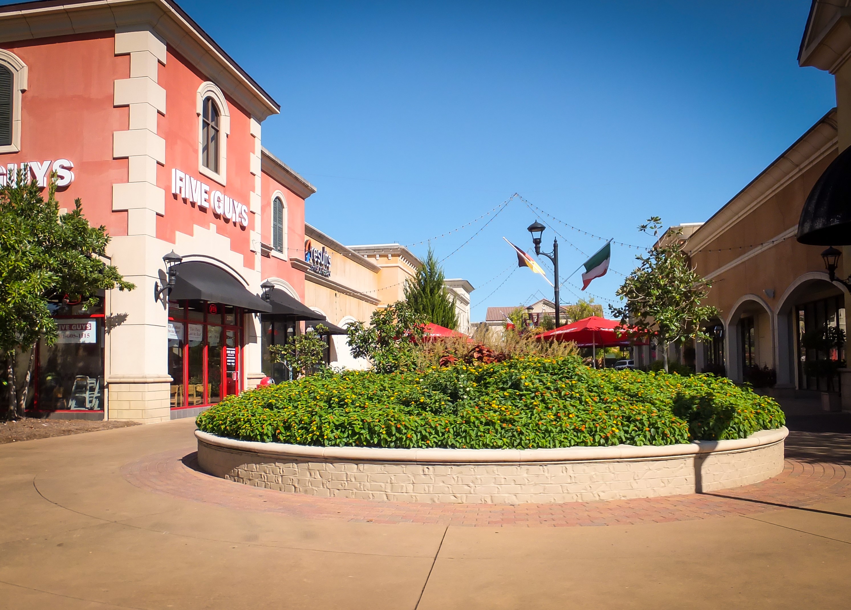 Locations Hub - Renaissance at Colony Park