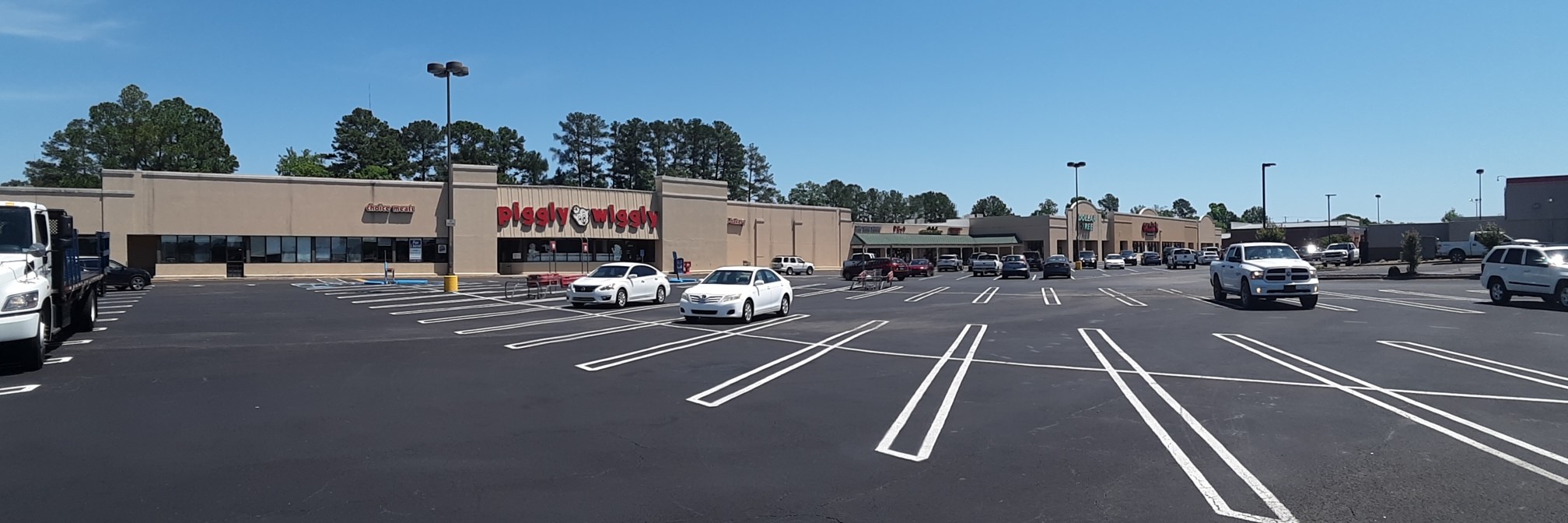 Locations Hub - Crossgates Village Shopping Center