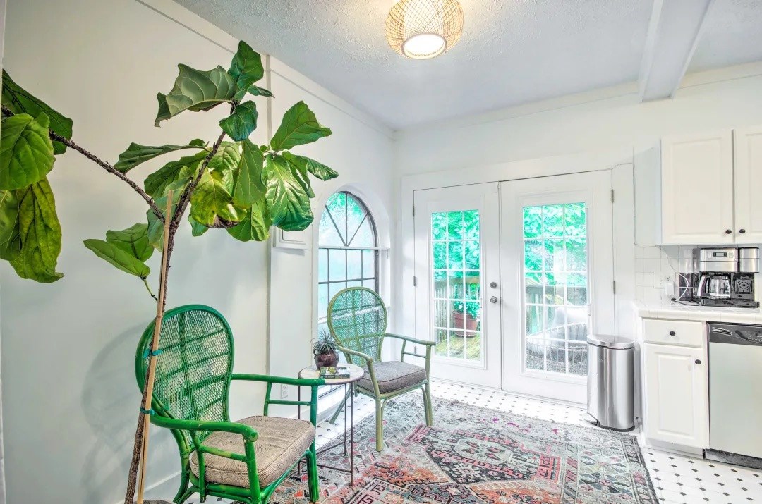 Locations Hub - Babbitt House - Modern Living in an Historic House
