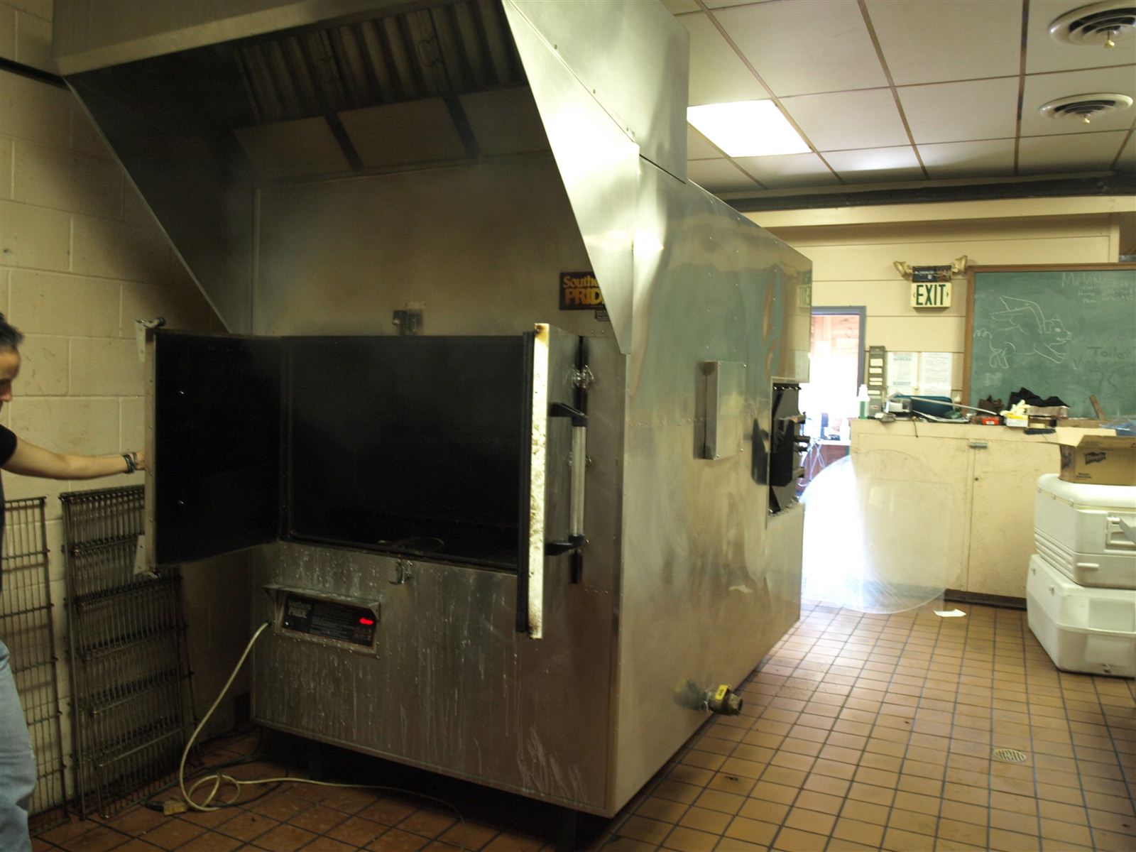 Locations Hub - Lumpkins BBQ Restaurant