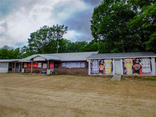 Locations Hub - Little Yazoo Sports Bar and Grill