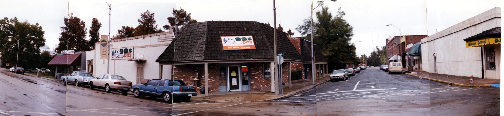 Locations Hub - Indianola - Downtown