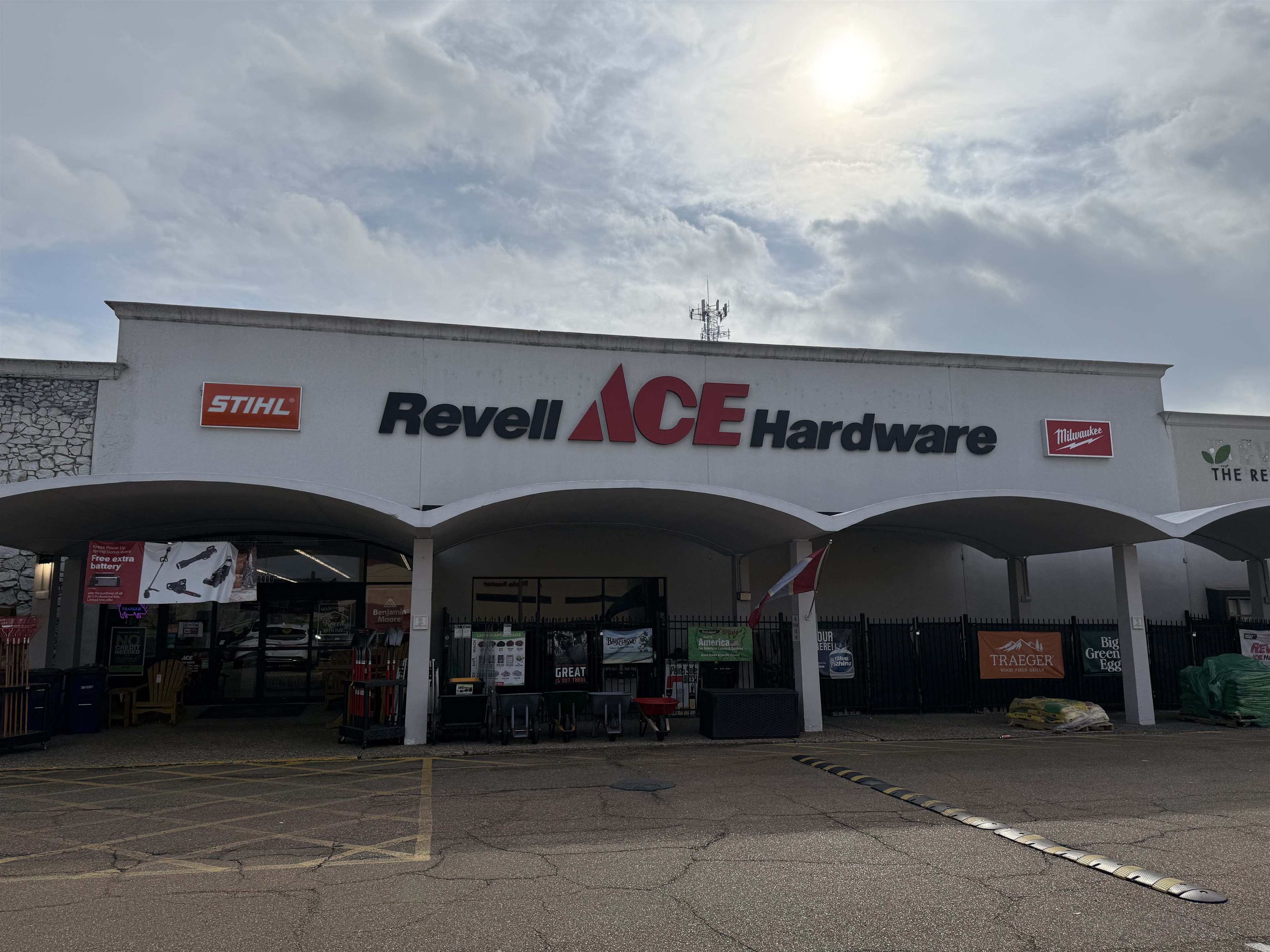 Locations Hub - Revell ACE Hardware - Jackson