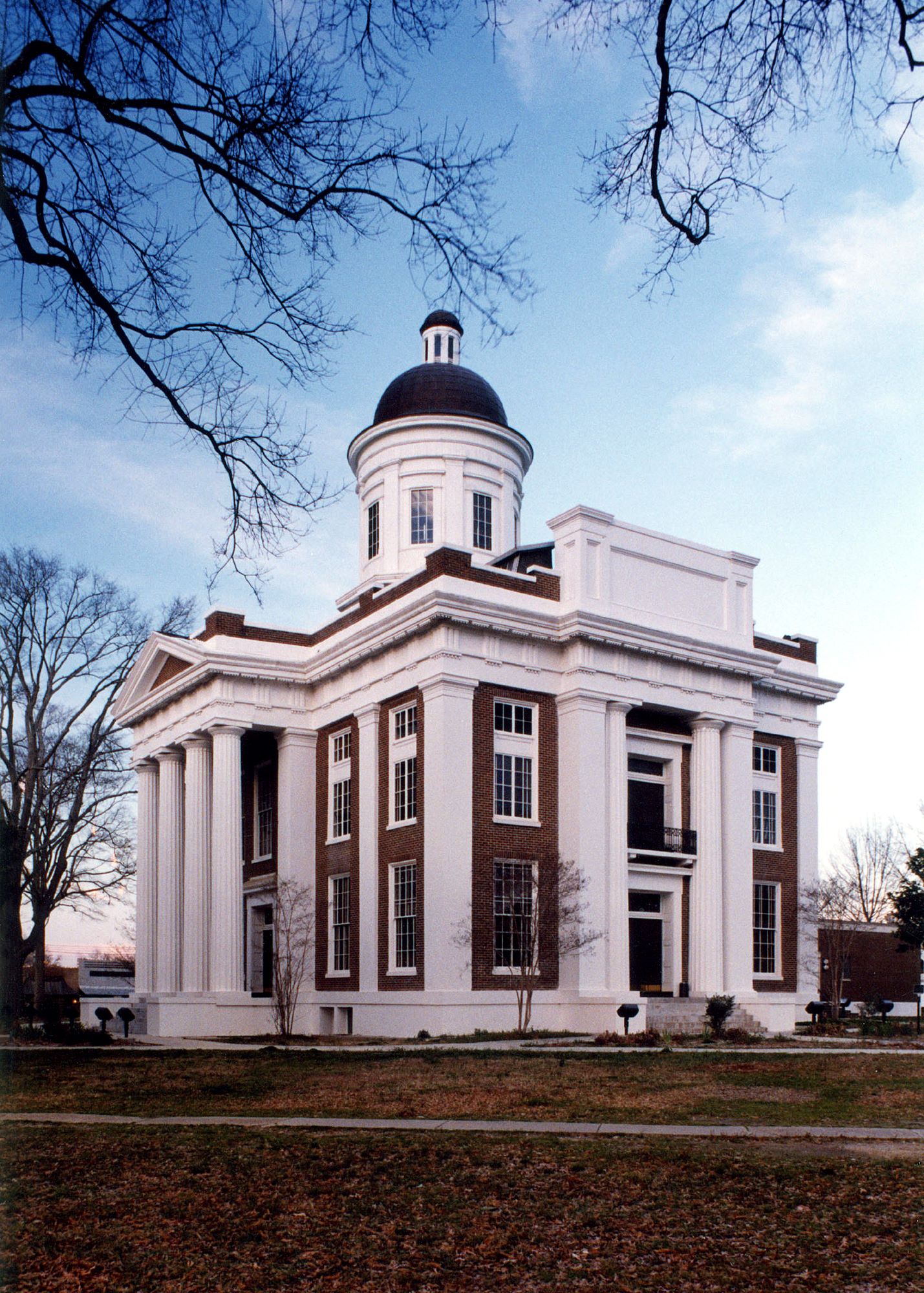 Locations Hub - Madison County Courthouse - Canton