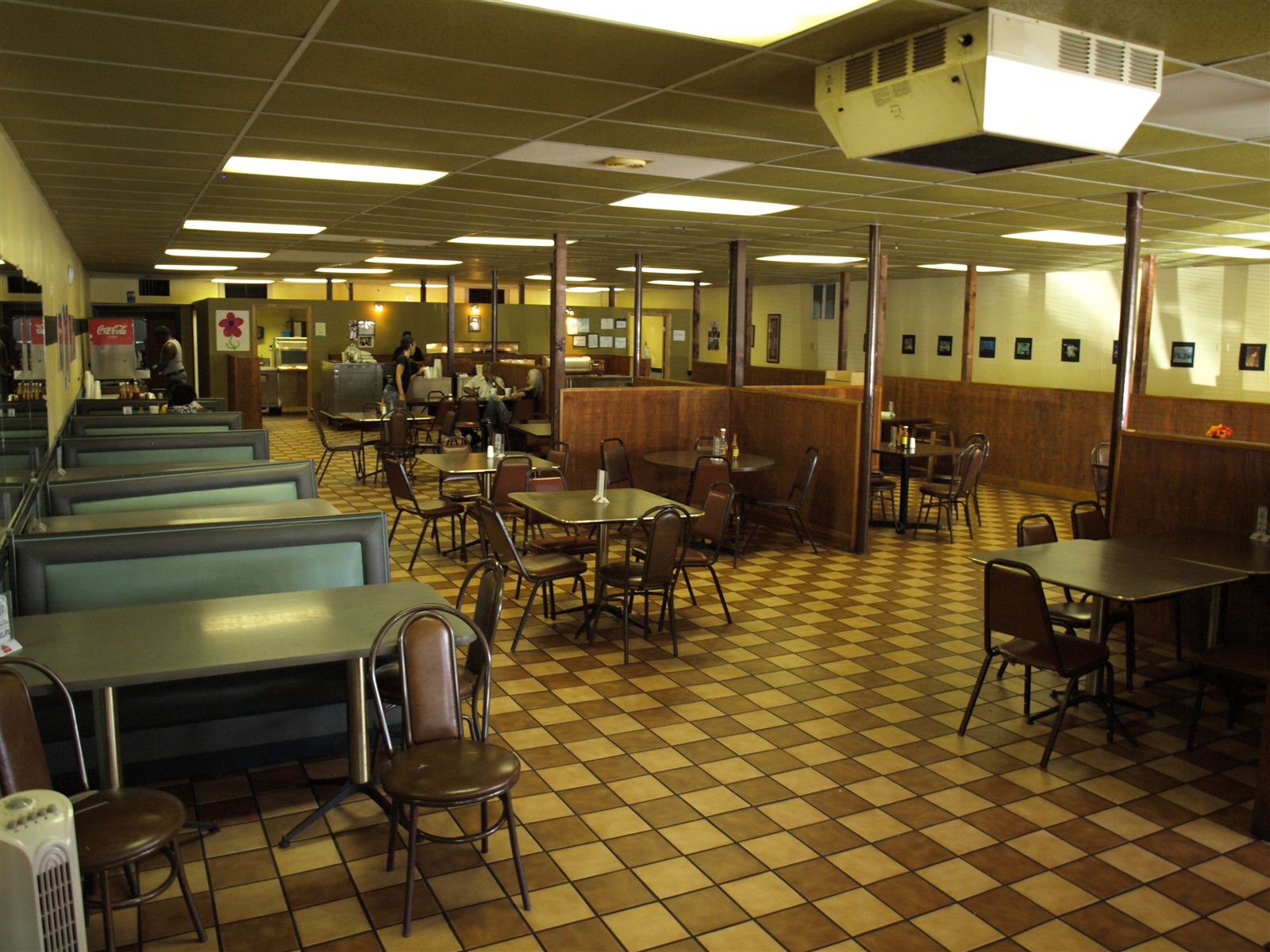 Locations Hub - Lumpkins BBQ Restaurant