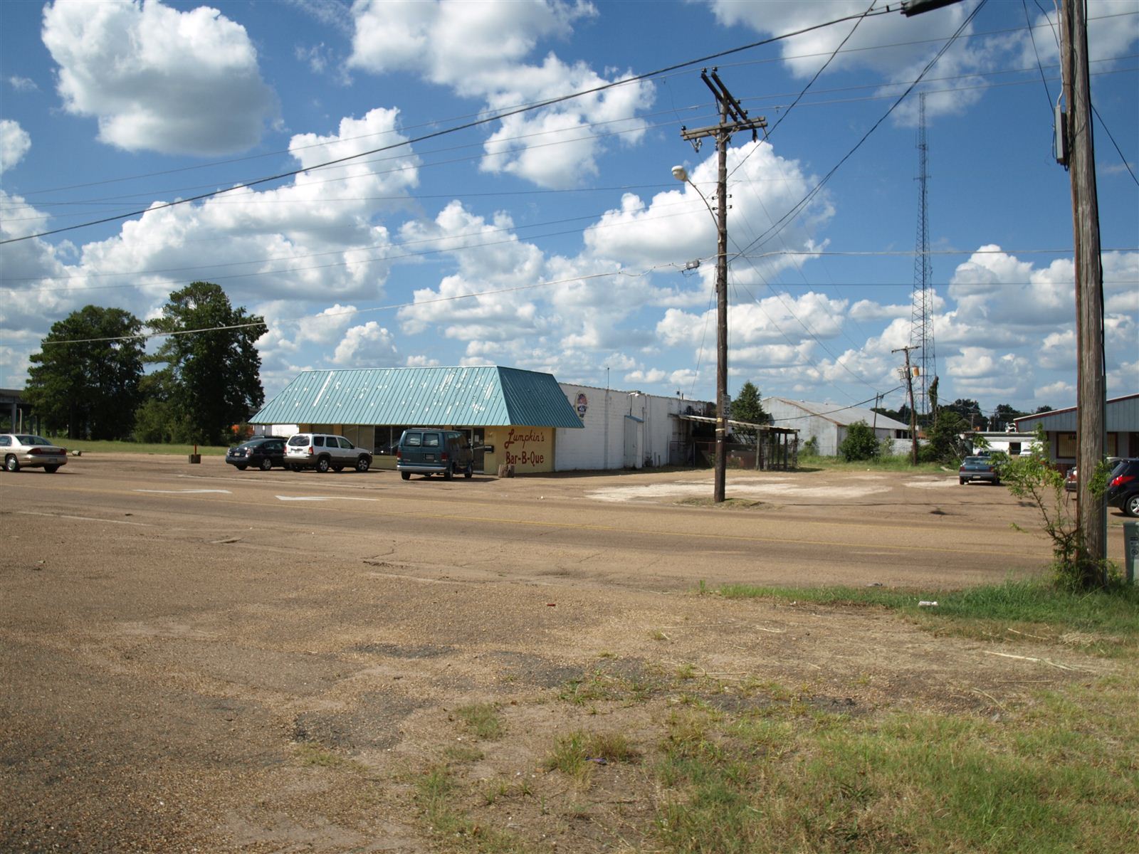 Locations Hub - Lumpkins BBQ Restaurant