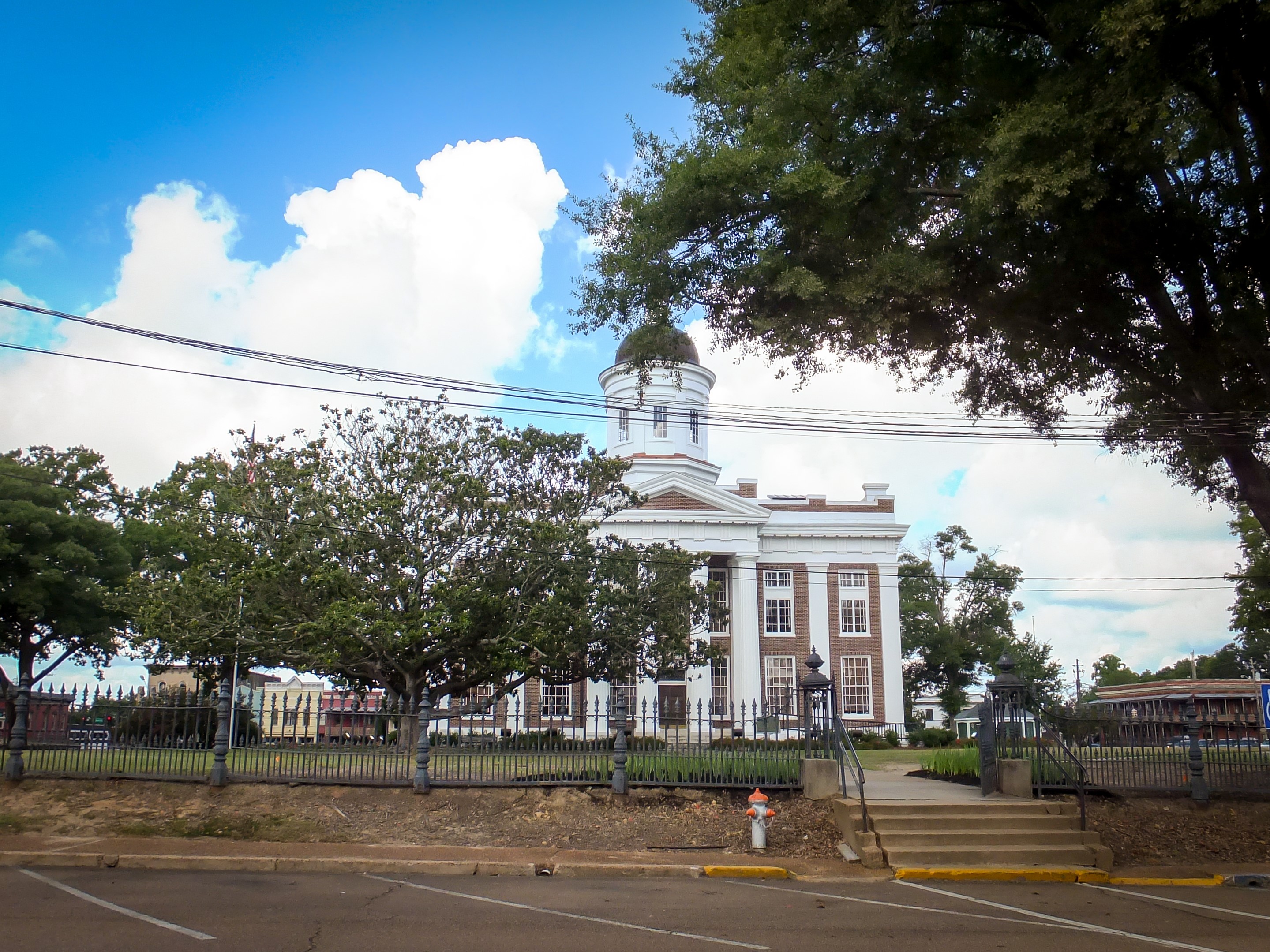 Locations Hub - Madison County Courthouse - Canton