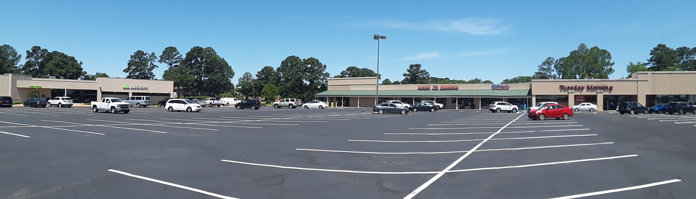 Locations Hub - Crossgates Village Shopping Center
